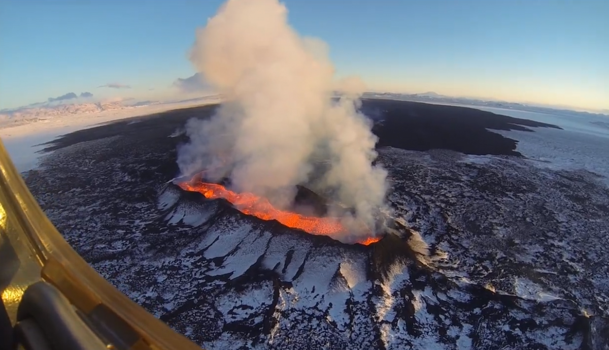 Volcano Tours | Visit Reykjanes